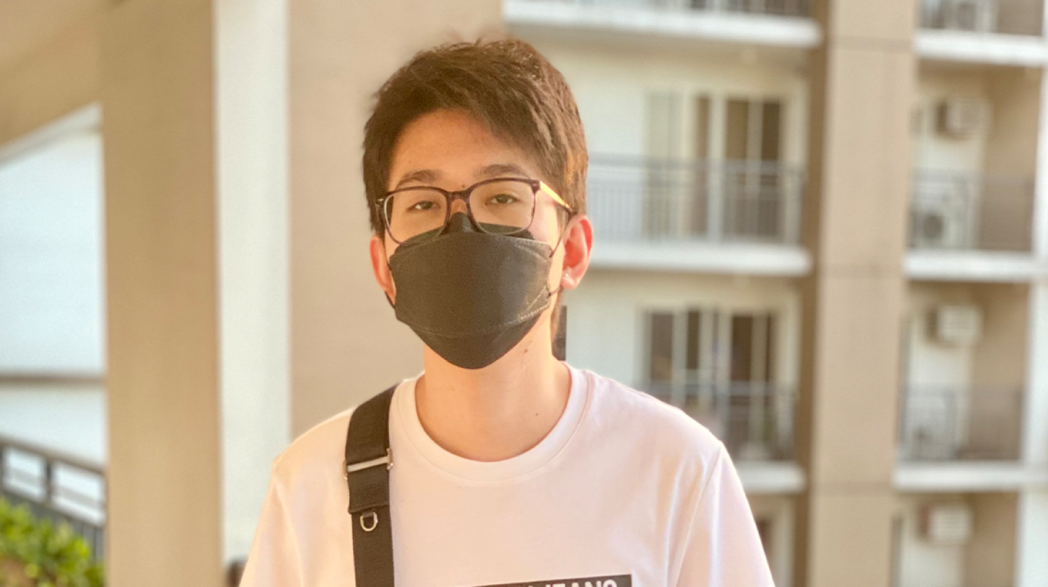 At the top of his game, this Filipino Esports champ is living the dream